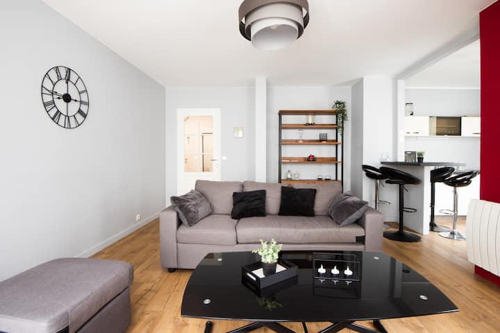 Appartement Pour 6 Pers Avec Parking : République - Lille