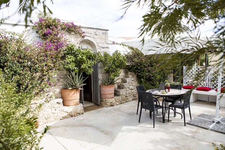 Trulletto Corte Degli Ulivi By Pugliadamare - Oria