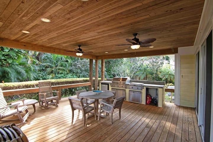 Sun, Shells And Seaspray W/ Lanai - Delray Beach, FL