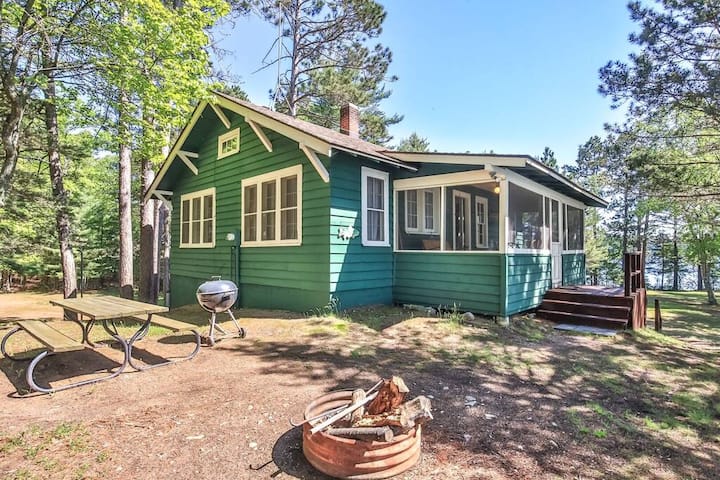 Hearthwood Beach House - On Lake Tomahawk - Minocqua, WI
