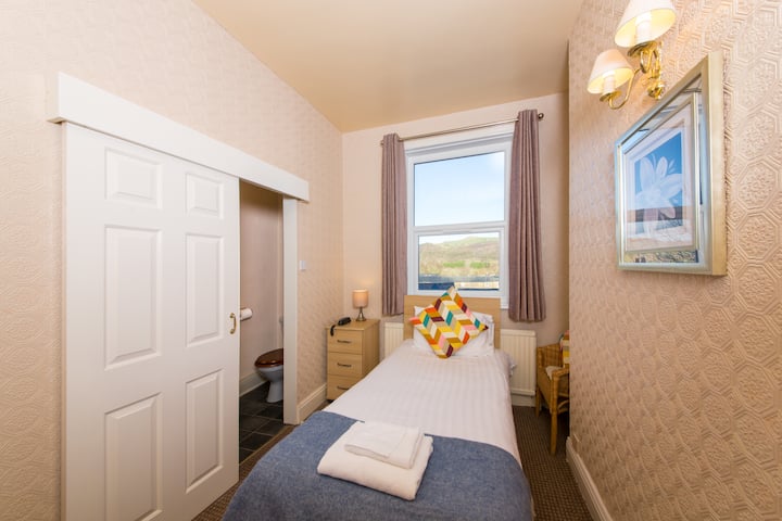 Single Ensuite At Dalesgate Hotel - Ilkley