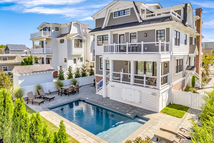 Saltwater Vista: Luxury, Pool And Elevator - Avalon, NJ