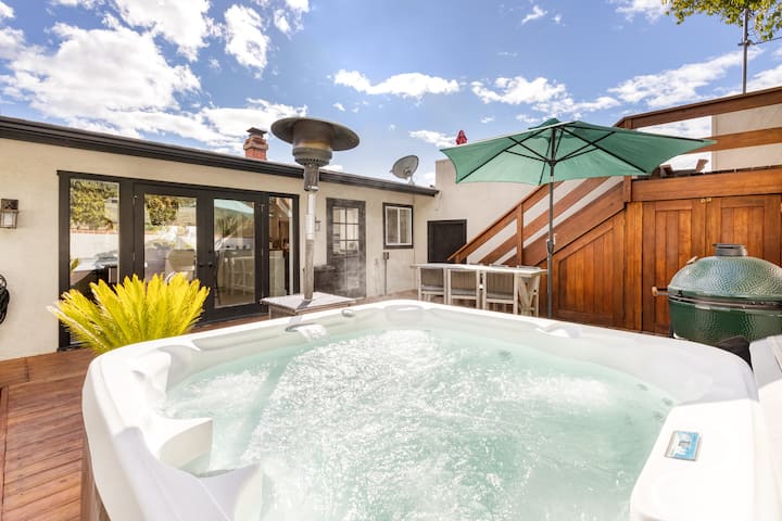 Ocean View Luxury Hillside Home- Ventura Hills Ret - Ventura, CA