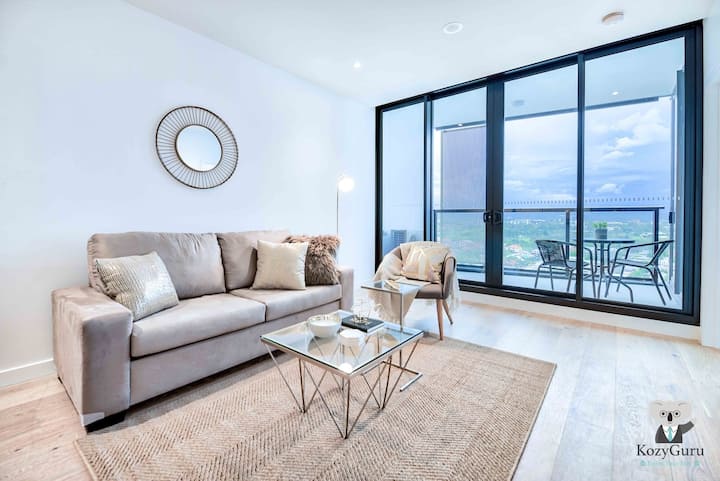 Kozyguru | Fortitude Valley | 2 Bed Apt+parking - Brisbane