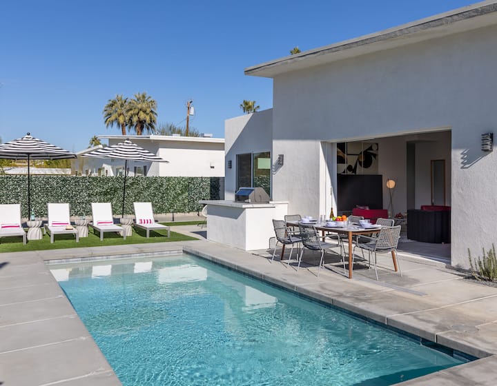 Picture Perfect Retreat – Modern Hollywood Glam - Palm Springs, CA