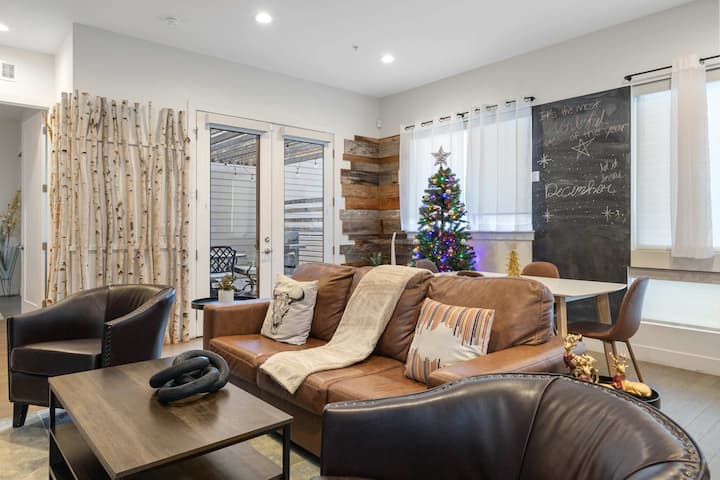 Rooftop Hot Tub! Family Friendly! Mountain Views! - Golden, CO