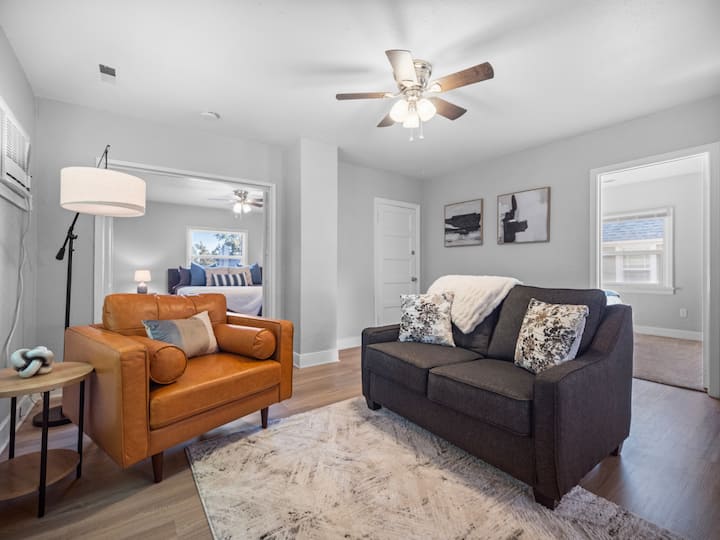 Seventh Heaven 2 Bedroom With Fenced Yard - Spokane, WA