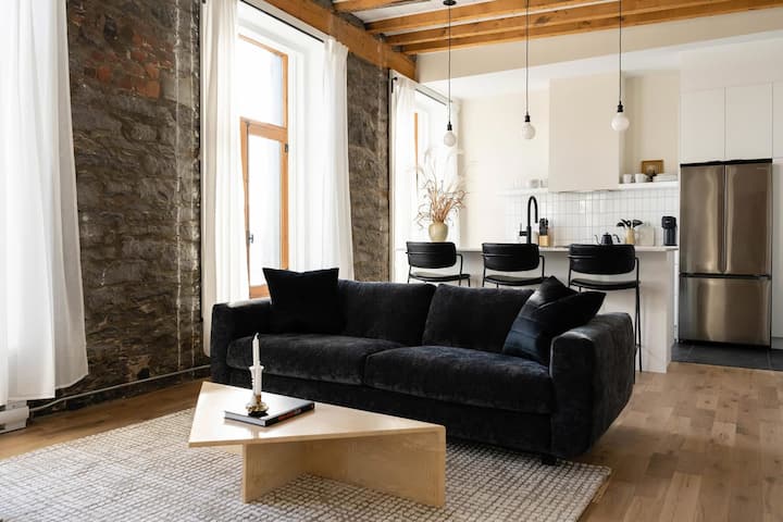 Appartement Luxueux Vieux-montreal Vue Fleuve 202 - Montreal