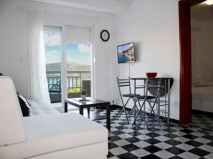 Apartmani Jurković - Cozy Apartment With Sea View - Neum