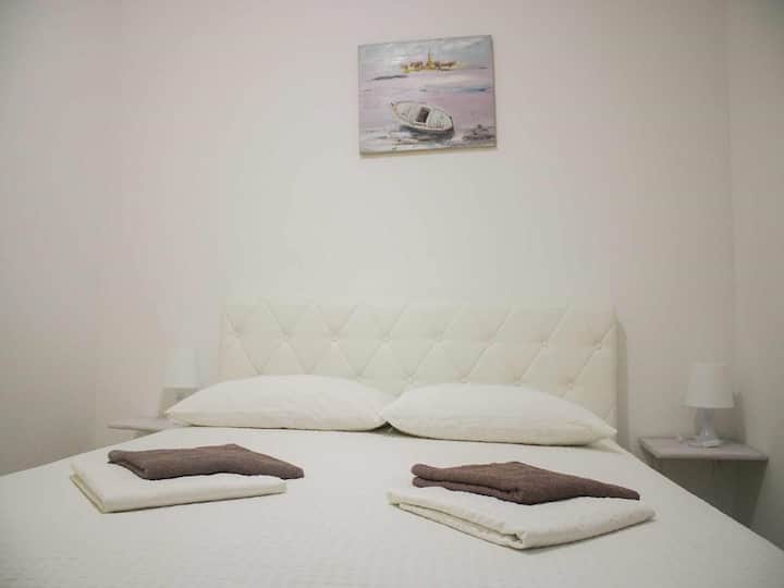 Apartmani Jurković - Cozy Apartment With Side Sea - Neum