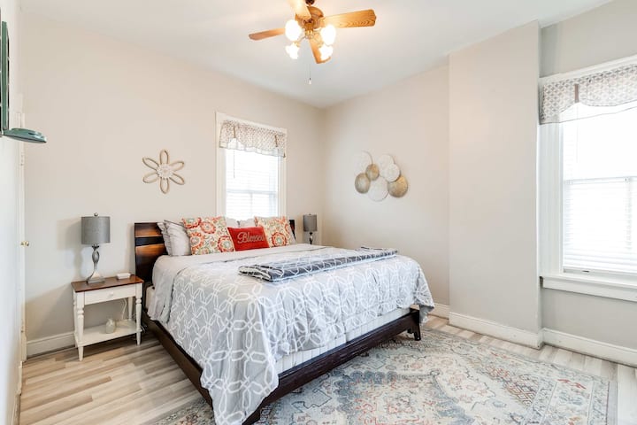 M2 In Fan/vcu Heart/private Parking & Fenced Yard - Richmond, VA