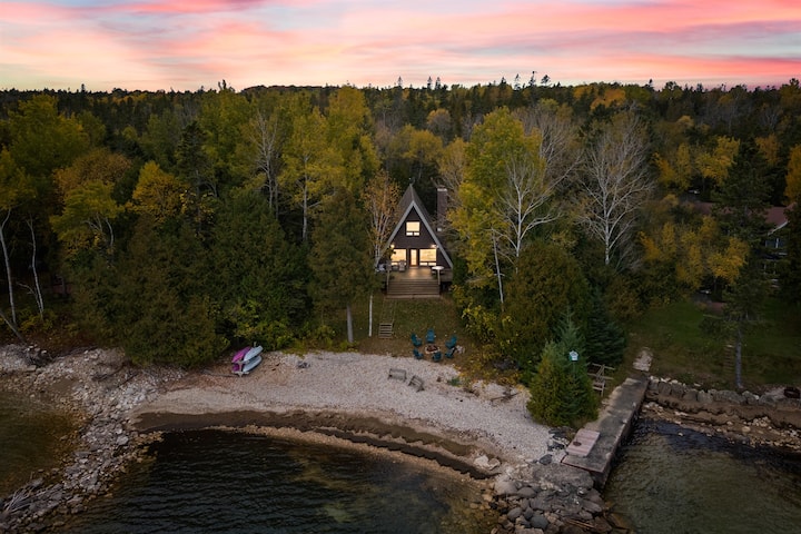 A Classic Waterfront A-frame On Rowley’s Bay - Door County, WI