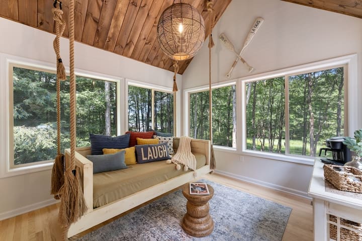 Lake Views, Theatre, & Indoor Pool Access - Pennsylvania