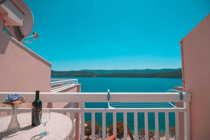 Villa Raguž With Garage And Private Beach - Comfor - Neum