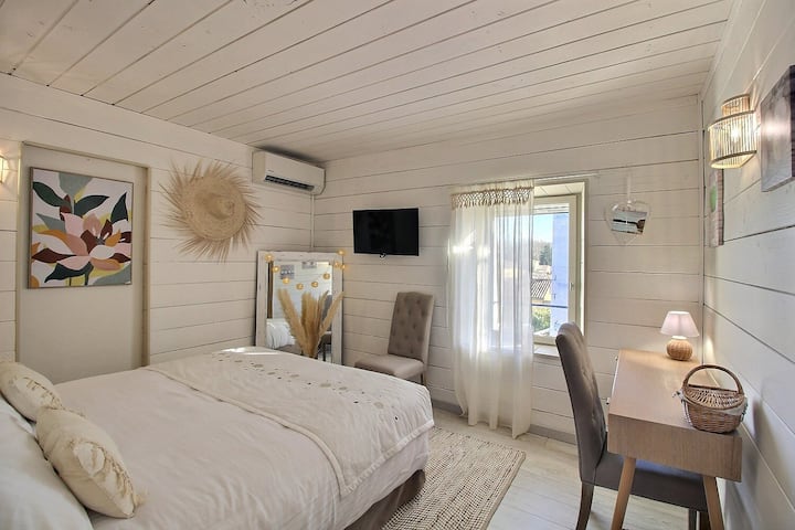 Le Mas Cothy En Provence - Chambres D'hôtes - Roquemaure