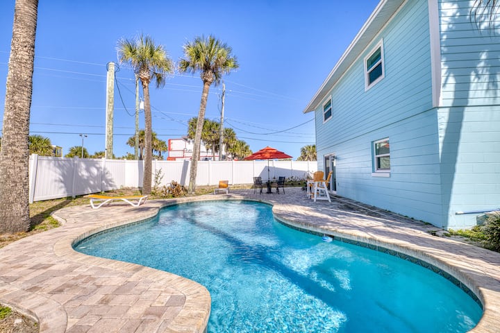 Bikini Top Duplex With Pool! ~ 2 Minutes From Beach & Flagler Avenue - New Smyrna Beach, FL