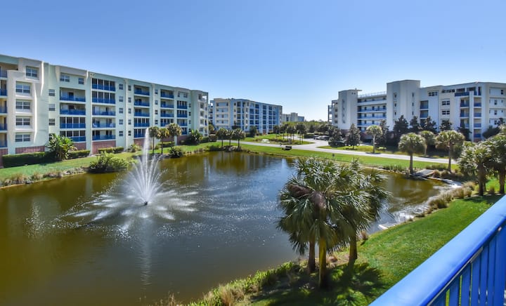 Oceanwalk 2br With Fountain Views Private Balcony And 5 Min Walk To Beach - Edgewater, FL