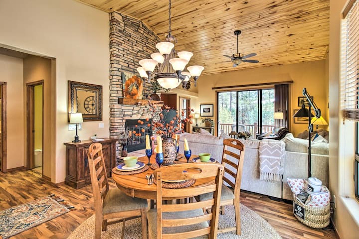 Top-rated Torreon Community! Deck & Forest Views! - 쇼우 로