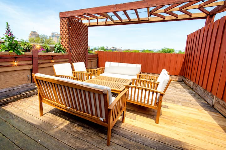 The Brick: Rooftop Deck Home. Walk To Yale! - New Haven, CT