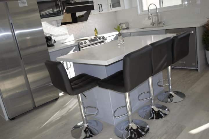 Dimond Abode #1 Modern 2br/2ba With Ev Charger - Oakland, CA