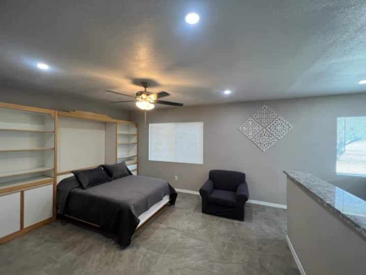 Nw Executive 1br Jr. Suite And Parking - Marana, AZ