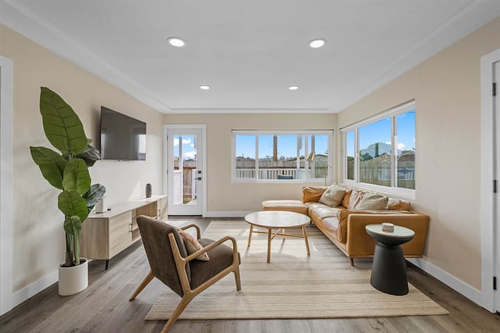 7m To Dt Sd And Sd Zoo! Modern Home W/ Parking - Chula Vista, CA