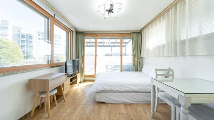 개별바베큐 가능한 객실, 솔향101호(개별바베큐,최대2인) - Gangneung-si