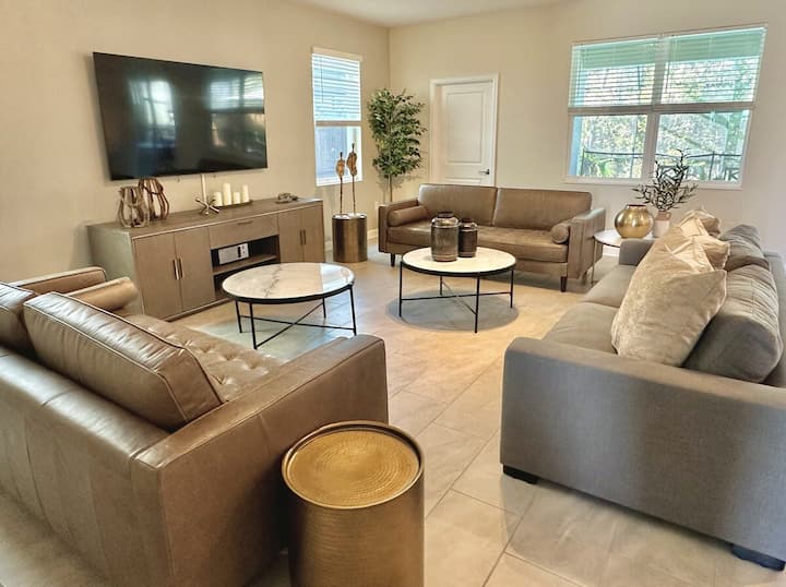 Luxury Family Retreat | Pool, Games And More! - Kissimmee, FL