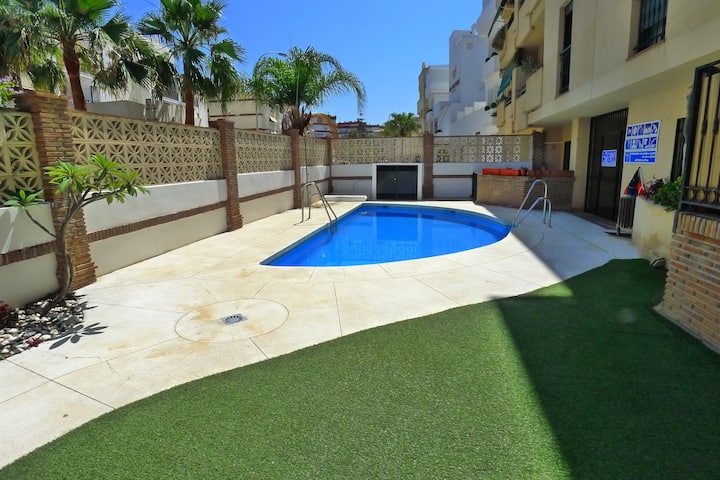 R1364 Cala De Nerja - Nerja