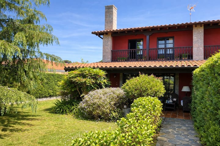 Villa En Llanes Con Jardín Cerca Playa - Castañín - Llanes