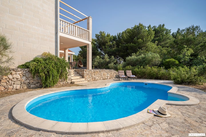 "Villa Milla Hvar" On Hvar - Crovillas - Bol