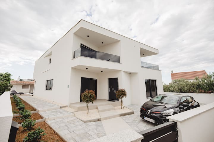 "Villa Nola" In Vodice - Crovillas - Vodice