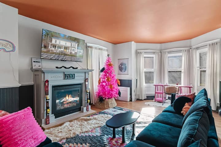 Large Killington Area Home | Sleeps 7 | Game Room - Woodstock, VT