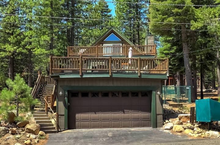 Bear Pause 4br | Large Deck & Balcony - South Lake Tahoe, CA