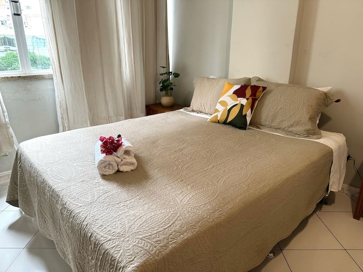 Na Quadra Da Praia Posto 5 Nsc1137-401 - Ipanema