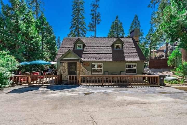 Buckeye Bear's Den-ac*-walking Distance To Town - Shaver Lake, CA