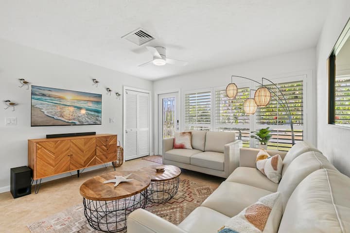 Rose Court-charming 2 Bdr Waterfront Bungalow - Marco Island, FL