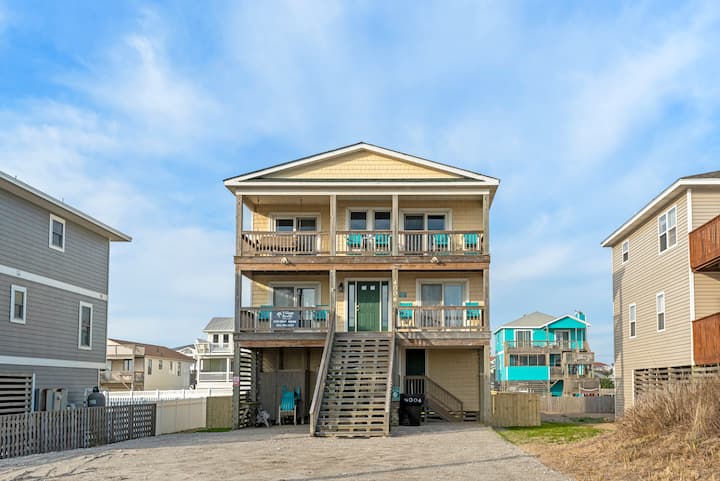 Surf's Up: Semi-oceanfront, Hot Tub, Awesome Views - Kitty Hawk, NC