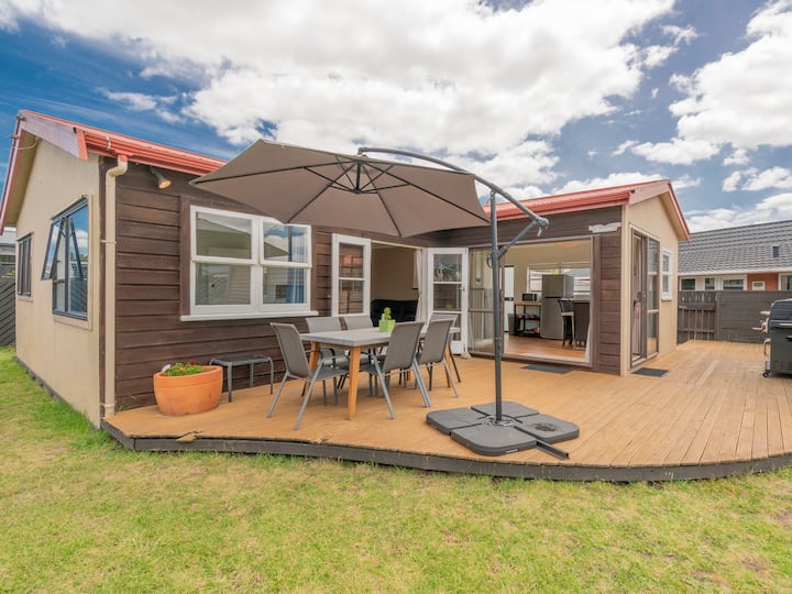 Beach House On Hetherington - Whangamata Home - Whangamatā