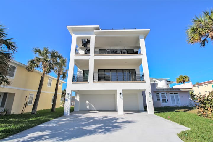 Stunning Luxury Ocean View Home-sea View Play - New Smyrna Beach, FL