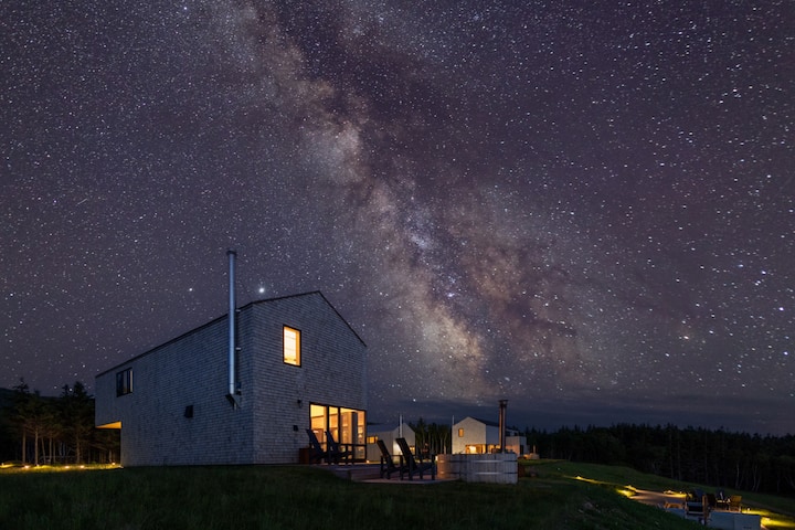 Cedar - Luxury 2br Cottage Scenic Views Hot Tub - Cape Breton Island