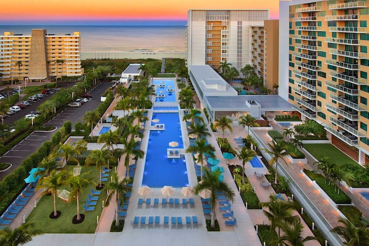 2br At Marriott Crystal Shores- Beachfront Resort! - Marco Island, FL