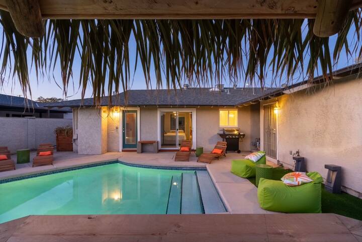 Heated Pool, Arcade, Massage, Old Town Scottsdale! - Scottsdale