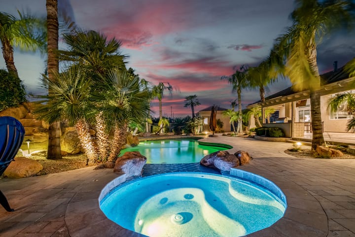 Mini Resort! Heated Pool And Spa, Pickleball - Mesa, AZ
