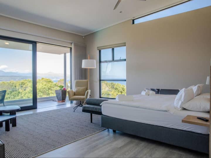 Hilltop Bayview Luxury Apartments | Kruger Park - Plettenberg Bay
