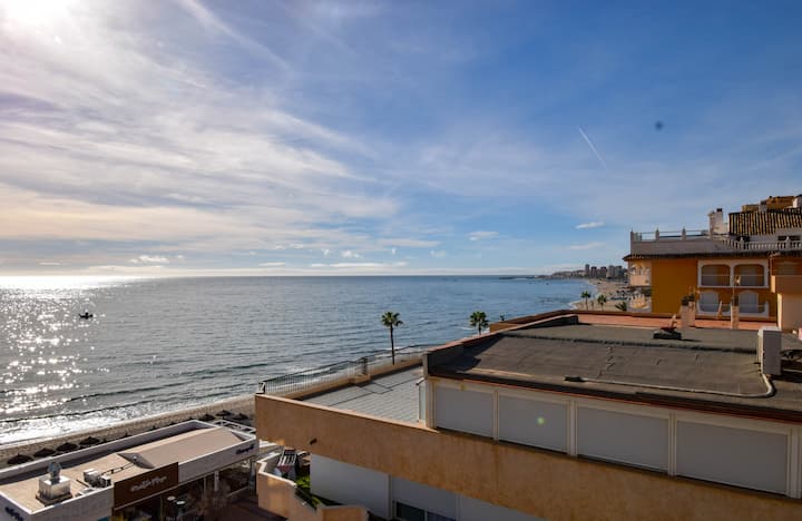 Ref: 227 Beach Front Apartment With Pool And Views - Fuengirola