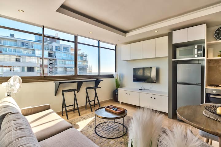 1bed Unit By The Sea With Views! - キャンプス・ベイ