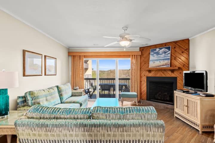 Trip's Obx: Oceanfront Townhome, Pool, Tennis - Nags Head, NC