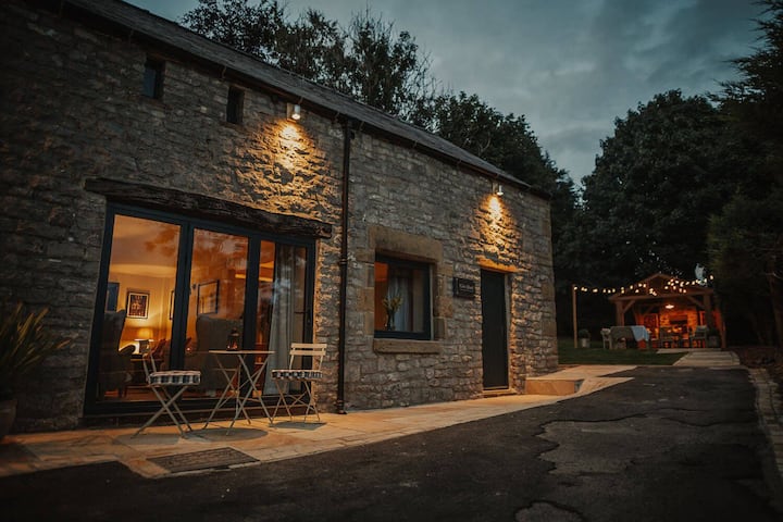 The Cow Shed - Edale