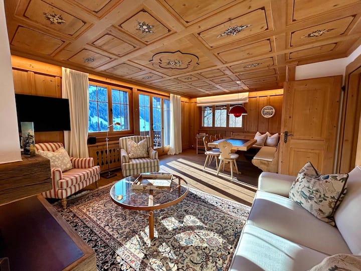 Beautiful Flat With Traditional Architecture - Rougemont